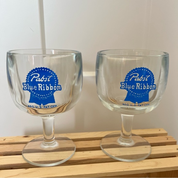 Pabst Blue Ribbon | Dining | Vintage Pabst Blue Ribbon Heavy Bar ...